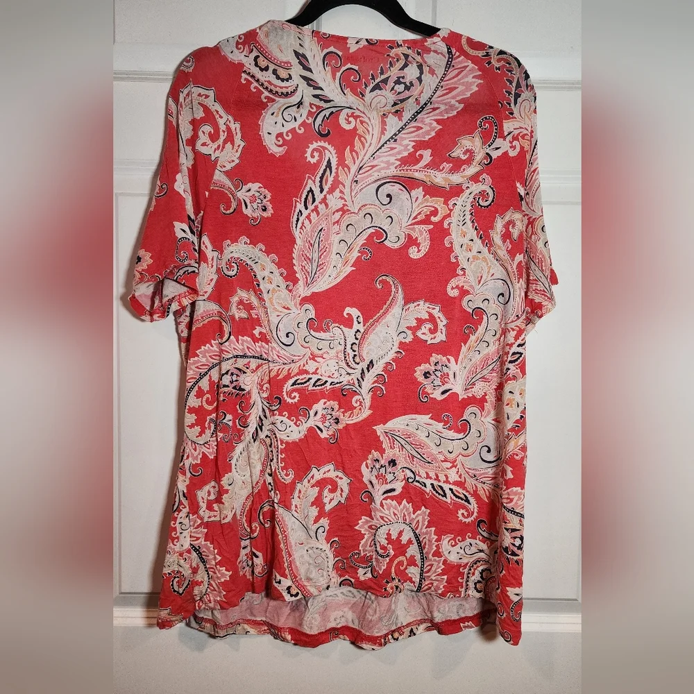 croft & barrow | Tops | Croft Barrow Colorful Paisley Print Short ...